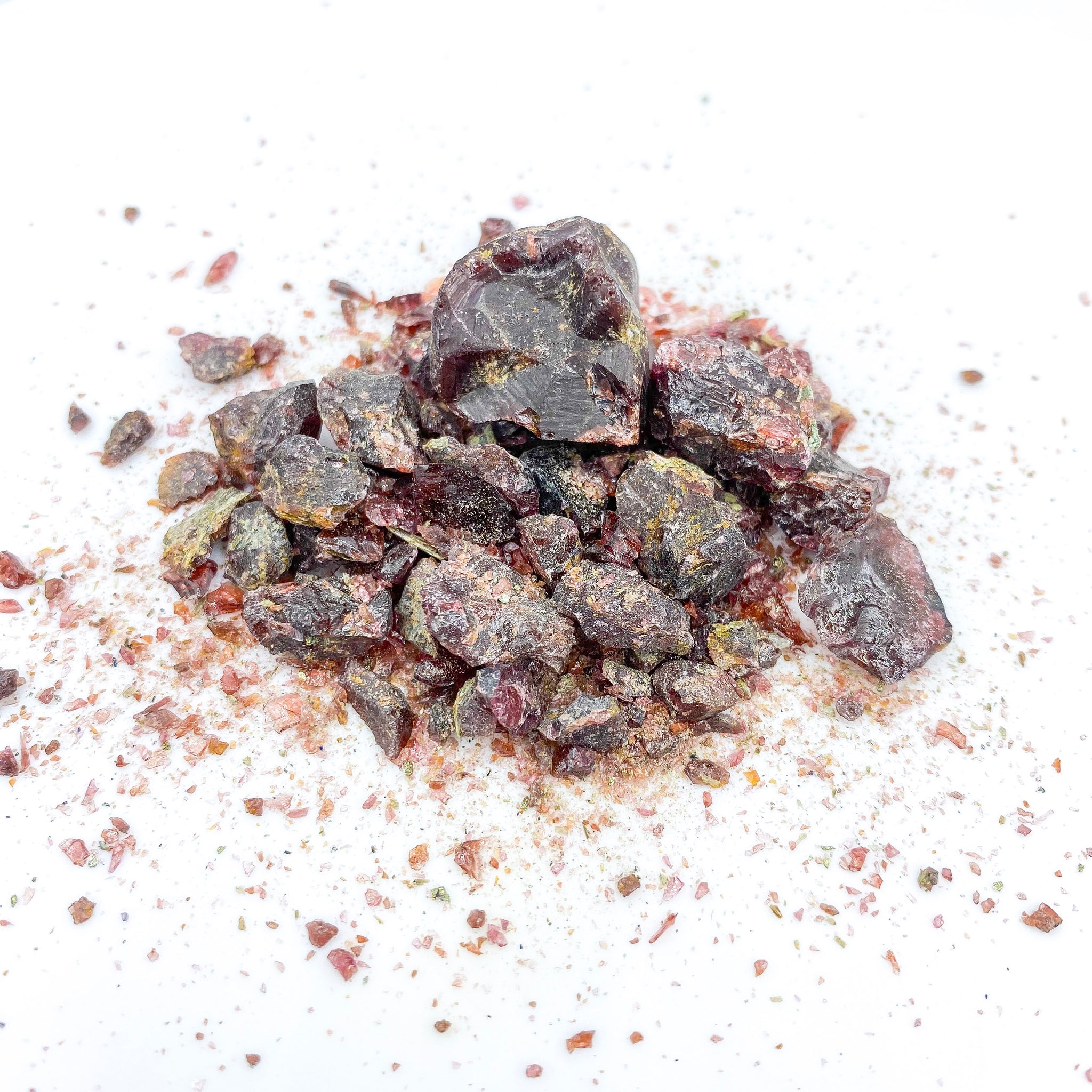 Crushed Garnet | Garnet Wholesale | Inlay Materials | Natural Garnet ...